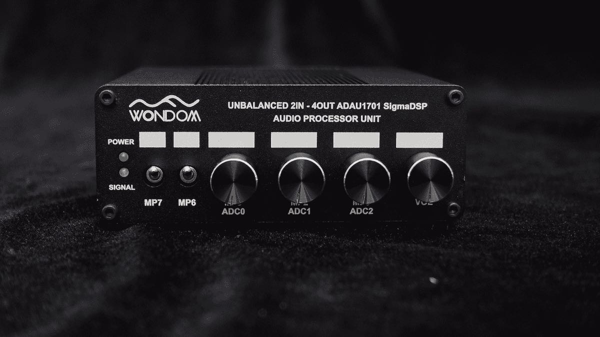 AA-AP23123 Unbalanced 2-In, 4-Out ADAU1701 DSP Preamp 2-Way Digital Crossover